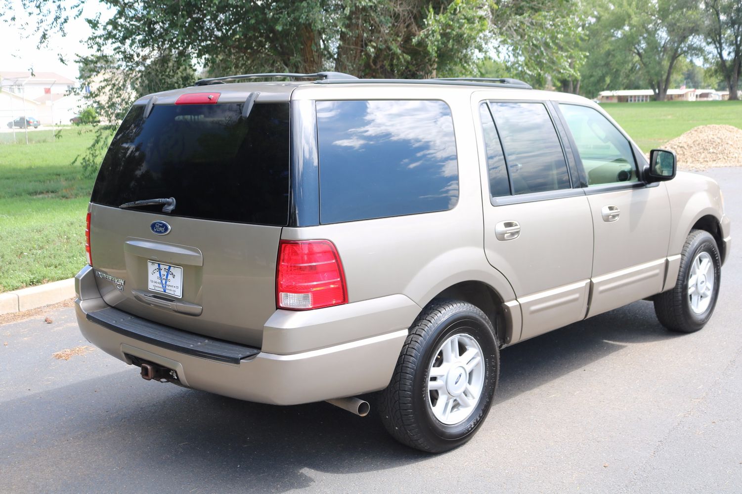 2003 Ford Expedition XLT | Victory Motors of Colorado