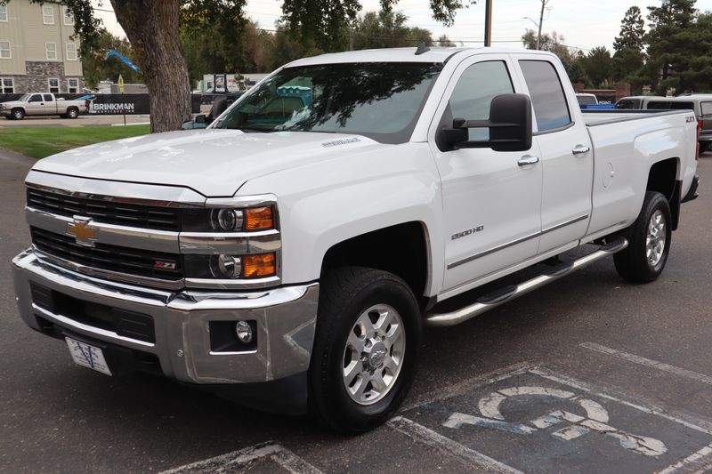 2015 Chevrolet Silverado 2500HD Photos