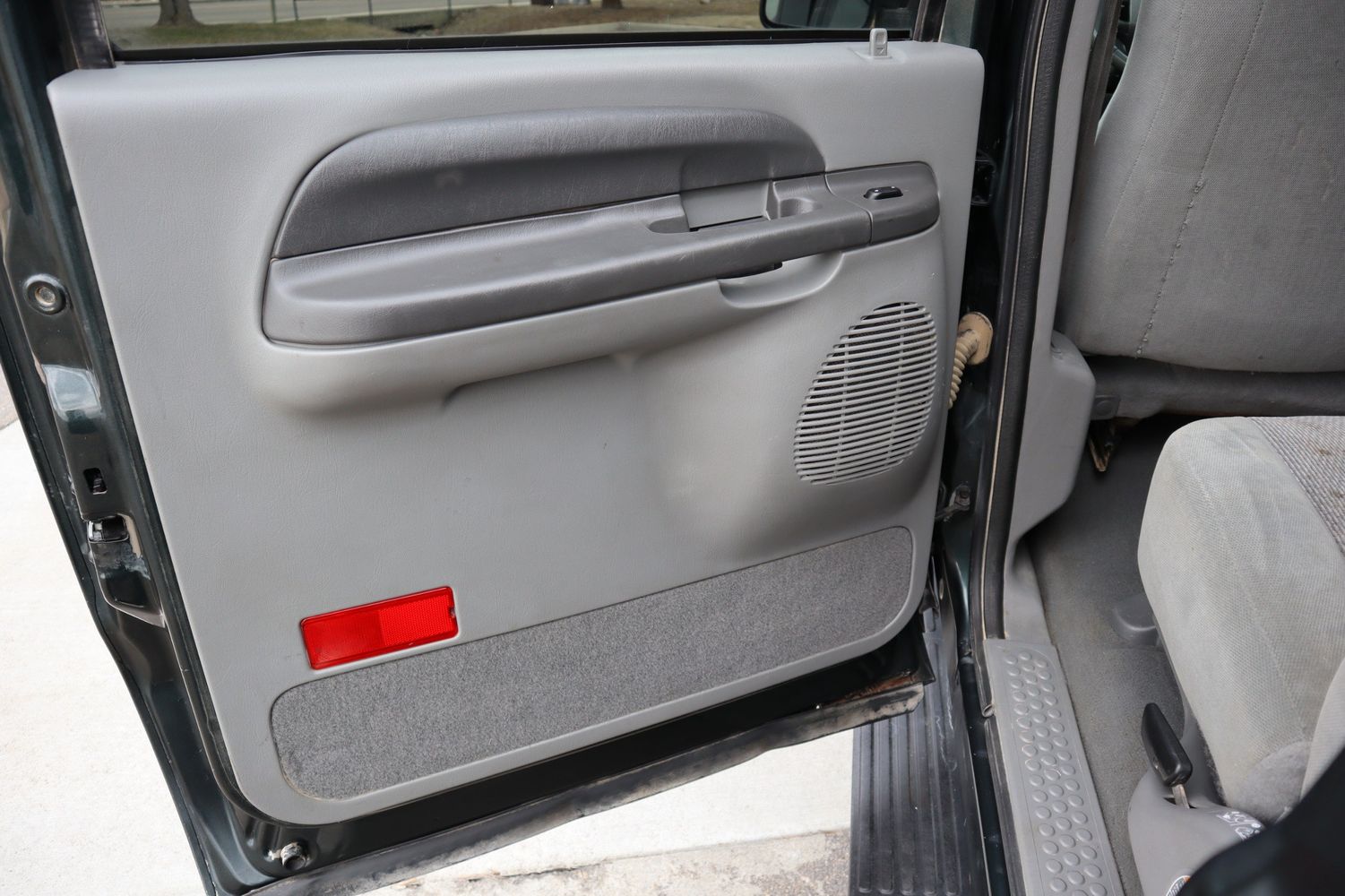 2004 Ford Excursion XLT | Victory Motors of Colorado