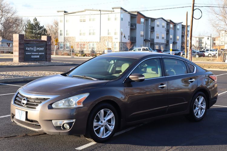 2015 Nissan Altima 2.5 SV | Victory Motors of Colorado