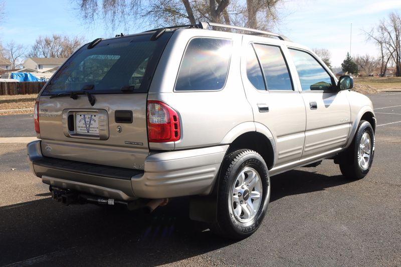2004 Isuzu Rodeo Photos