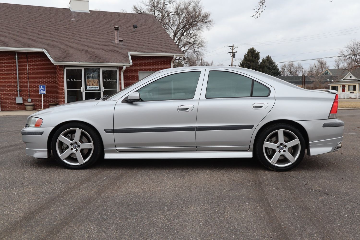 2004 Volvo S60 R Base | Victory Motors of Colorado