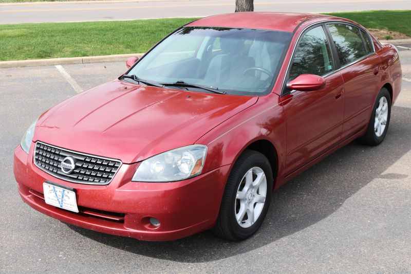 2005 Nissan Altima Photos