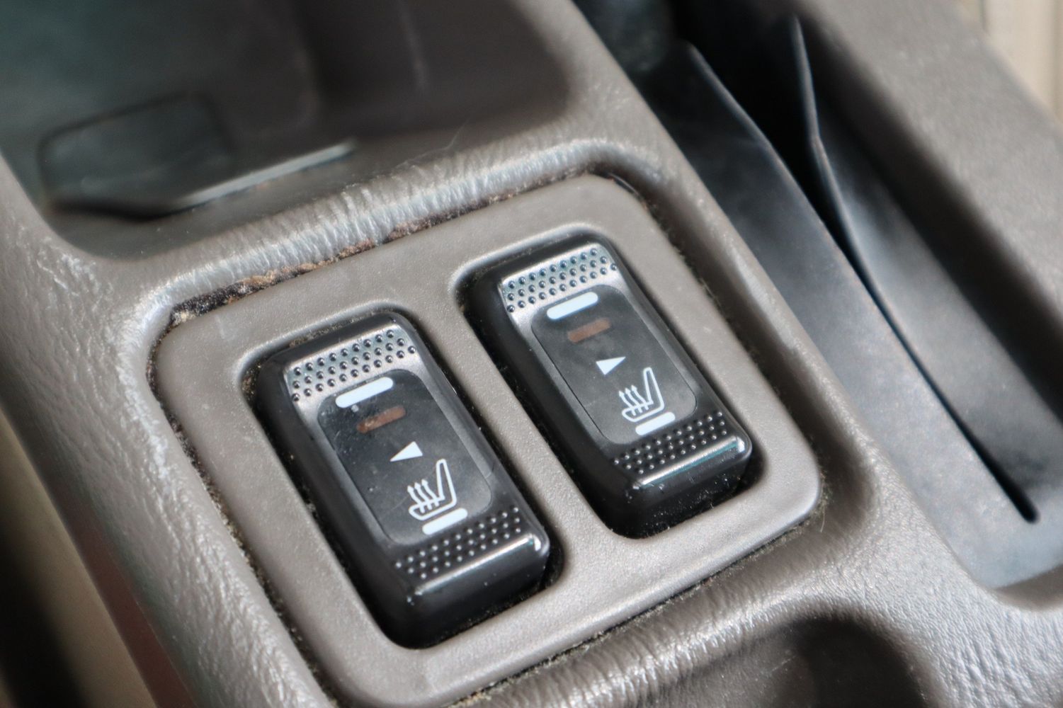 2001 Subaru Outback Limited | Victory Motors of Colorado