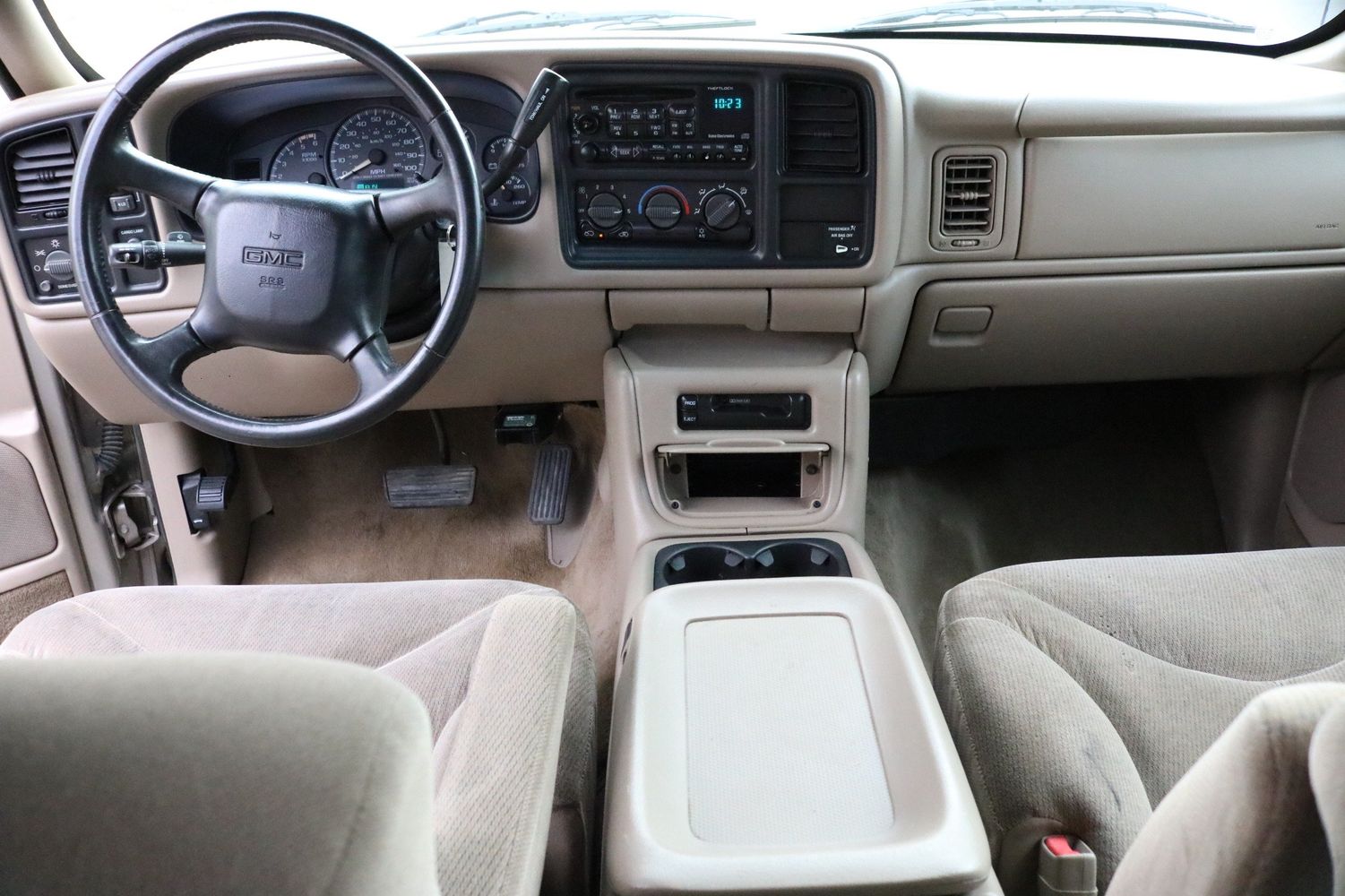 2001 GMC Sierra 2500HD SLE | Victory Motors of Colorado