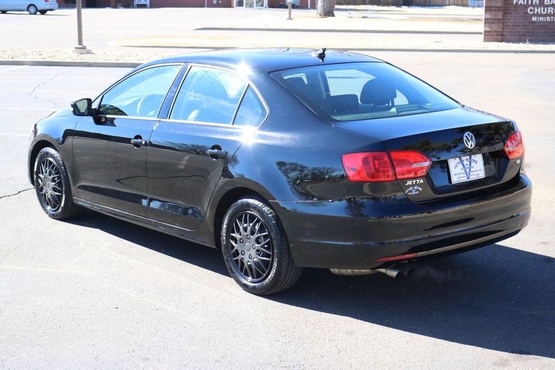 2014 Volkswagen Jetta Photos