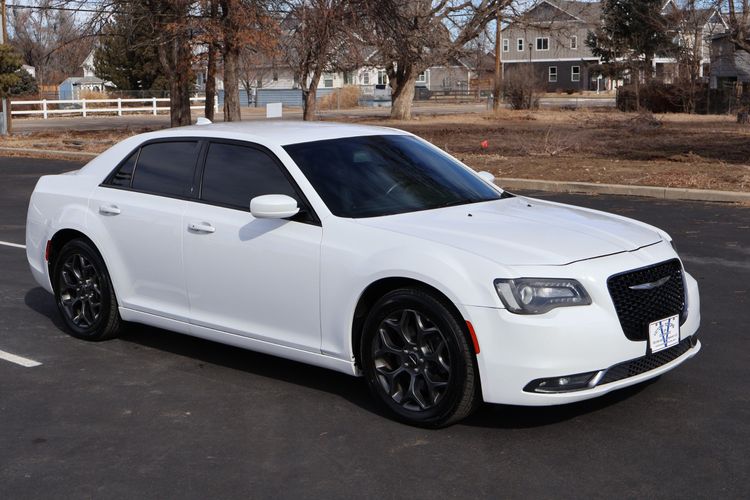 2018 Chrysler 300 S | Victory Motors of Colorado
