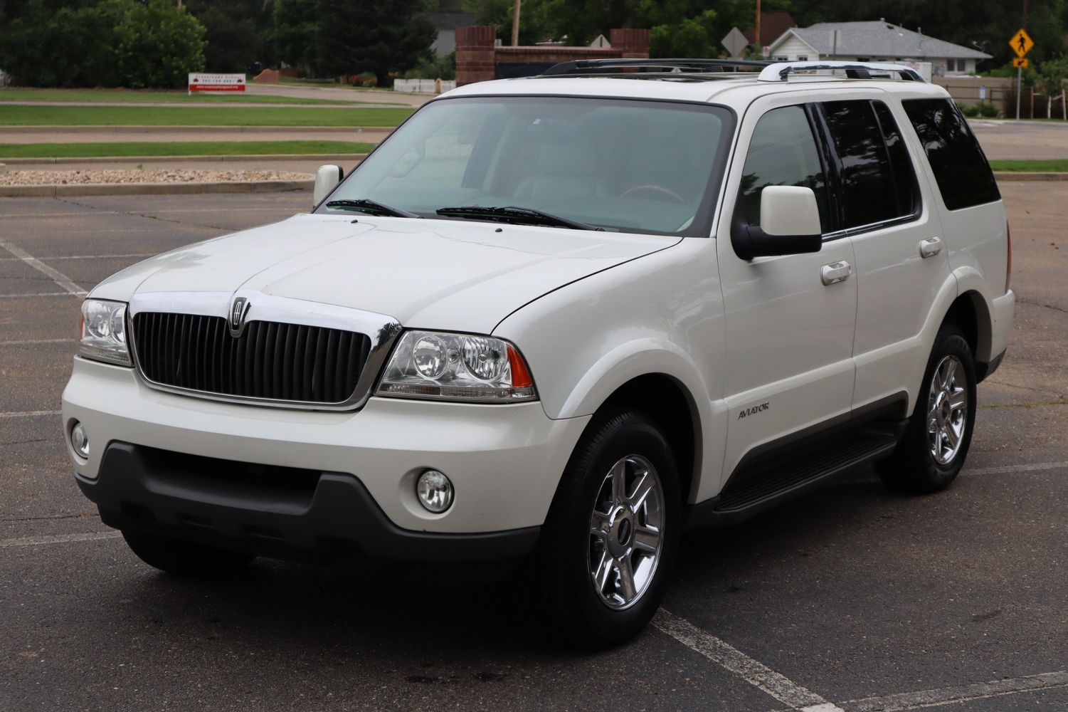 2004 Lincoln Aviator Luxury | Victory Motors of Colorado