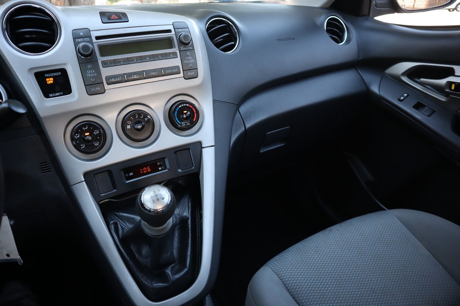 2009 Toyota Corolla Matrix Base | Victory Motors of Colorado