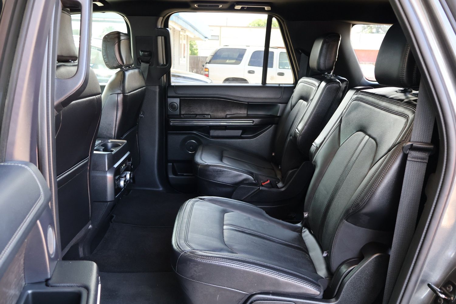 2020 Ford Expedition MAX Limited | Victory Motors of Colorado