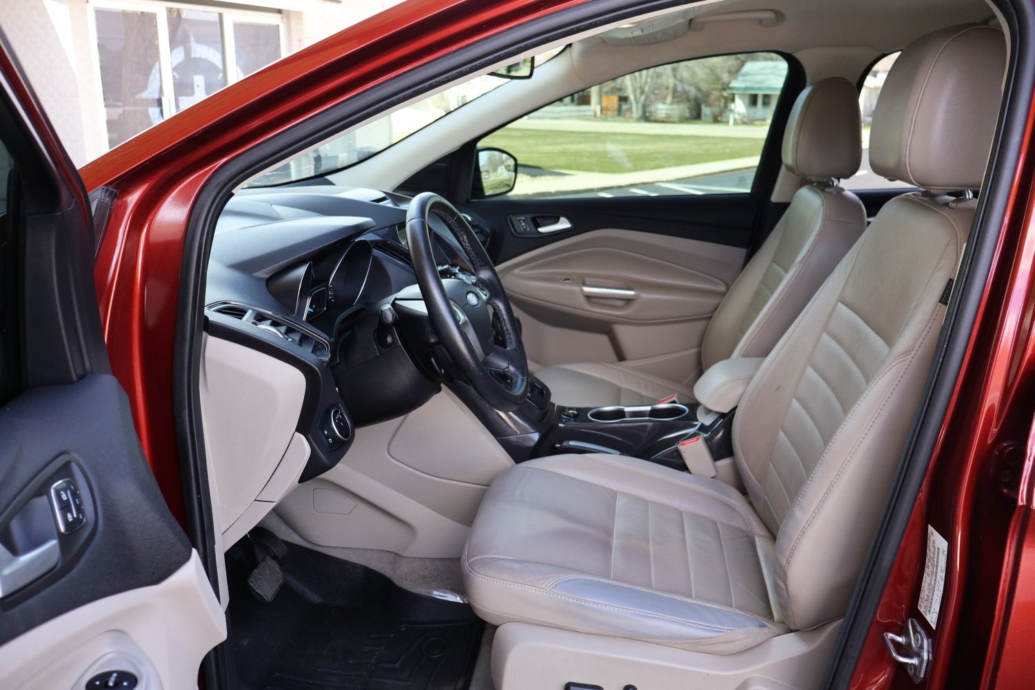 2016 Ford Escape Titanium | Victory Motors of Colorado