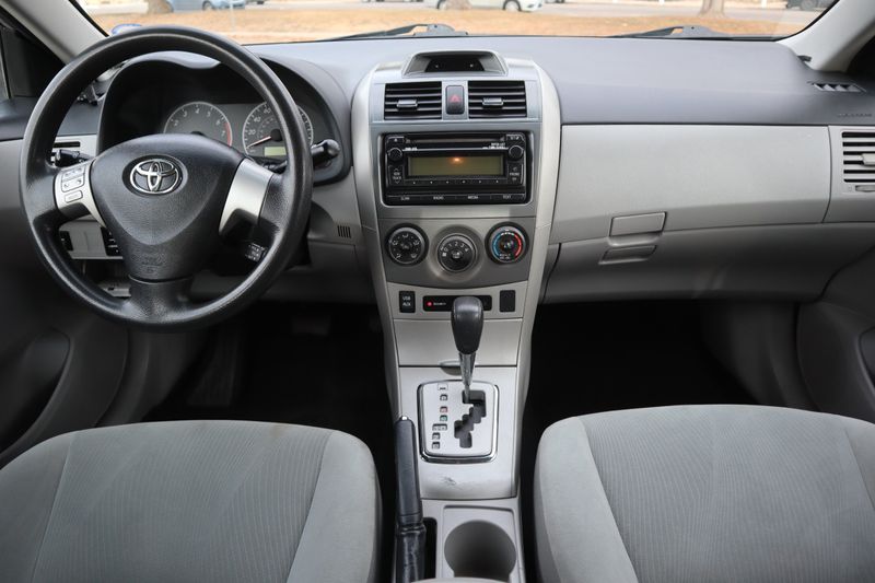 2012 Toyota Corolla Photos