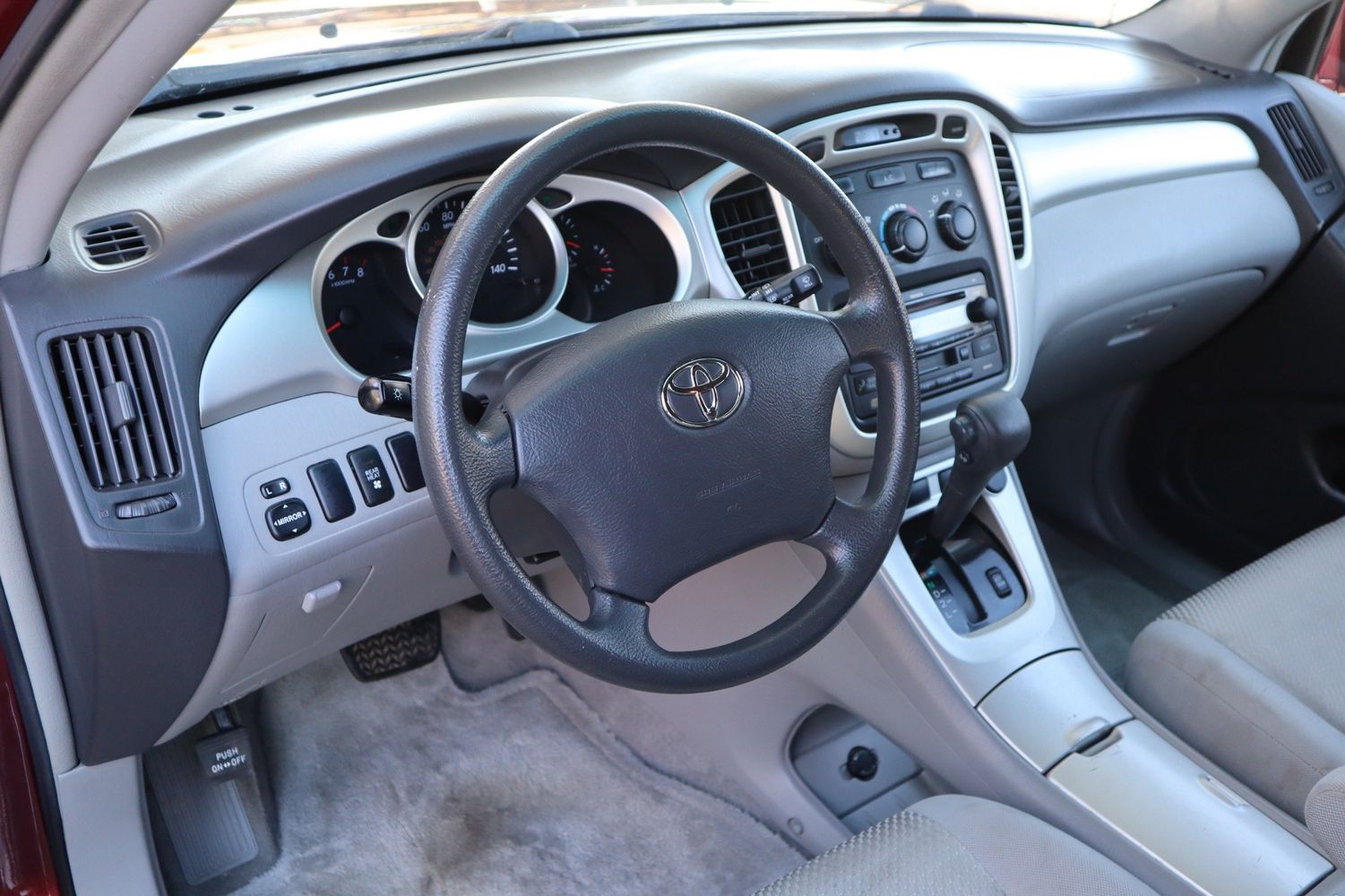 2006 Toyota Highlander Base | Victory Motors of Colorado
