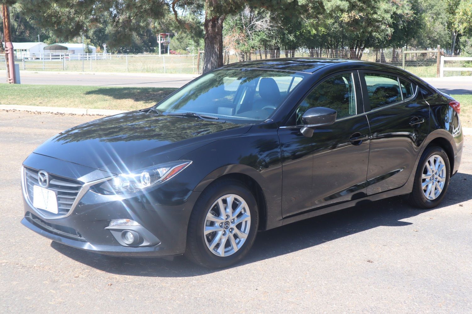 2015 Mazda Mazda3 i Grand Touring | Victory Motors of Colorado