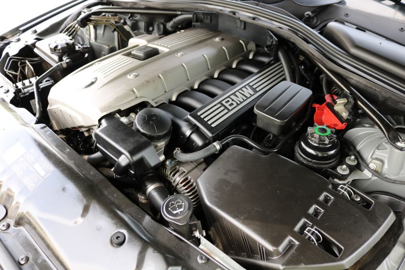 2006 BMW 530xi Photos