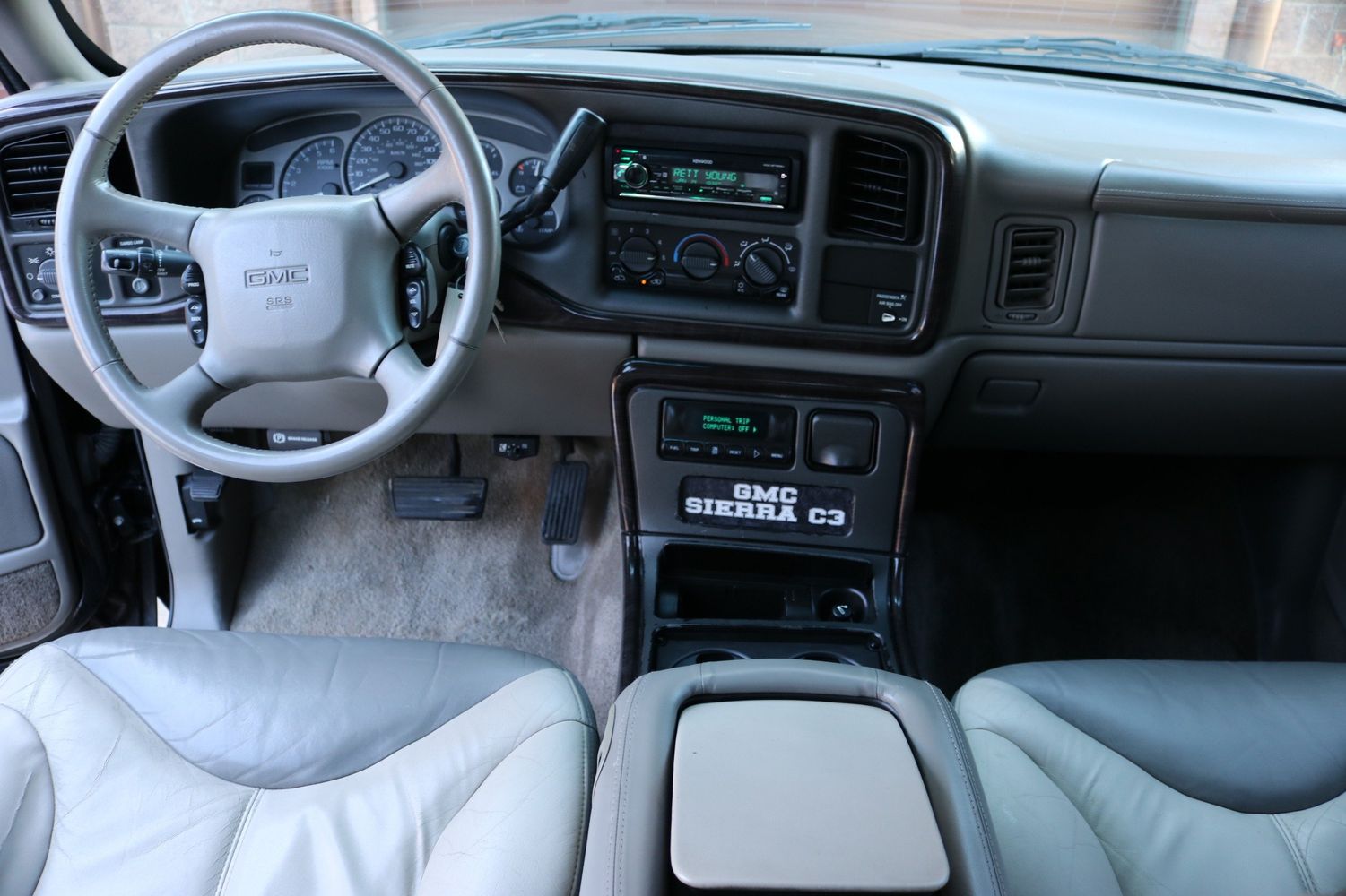 2001 GMC Sierra C3 AWD | Victory Motors of Colorado