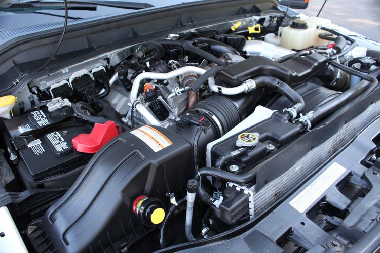 2016 Ford F-250 Super Duty XLT | Victory Motors of Colorado