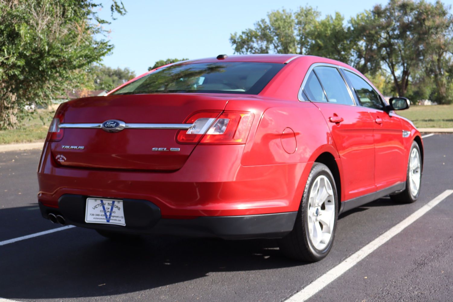 2010 Ford Taurus SEL | Victory Motors of Colorado