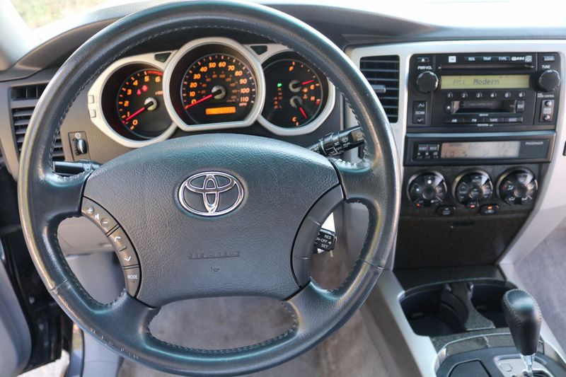 2004 Toyota 4Runner Photos