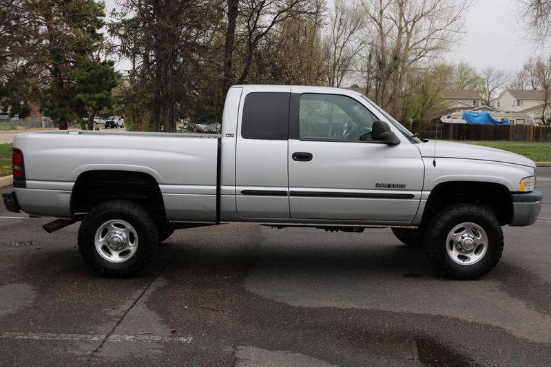 2002 Dodge Ram 2500 Photos