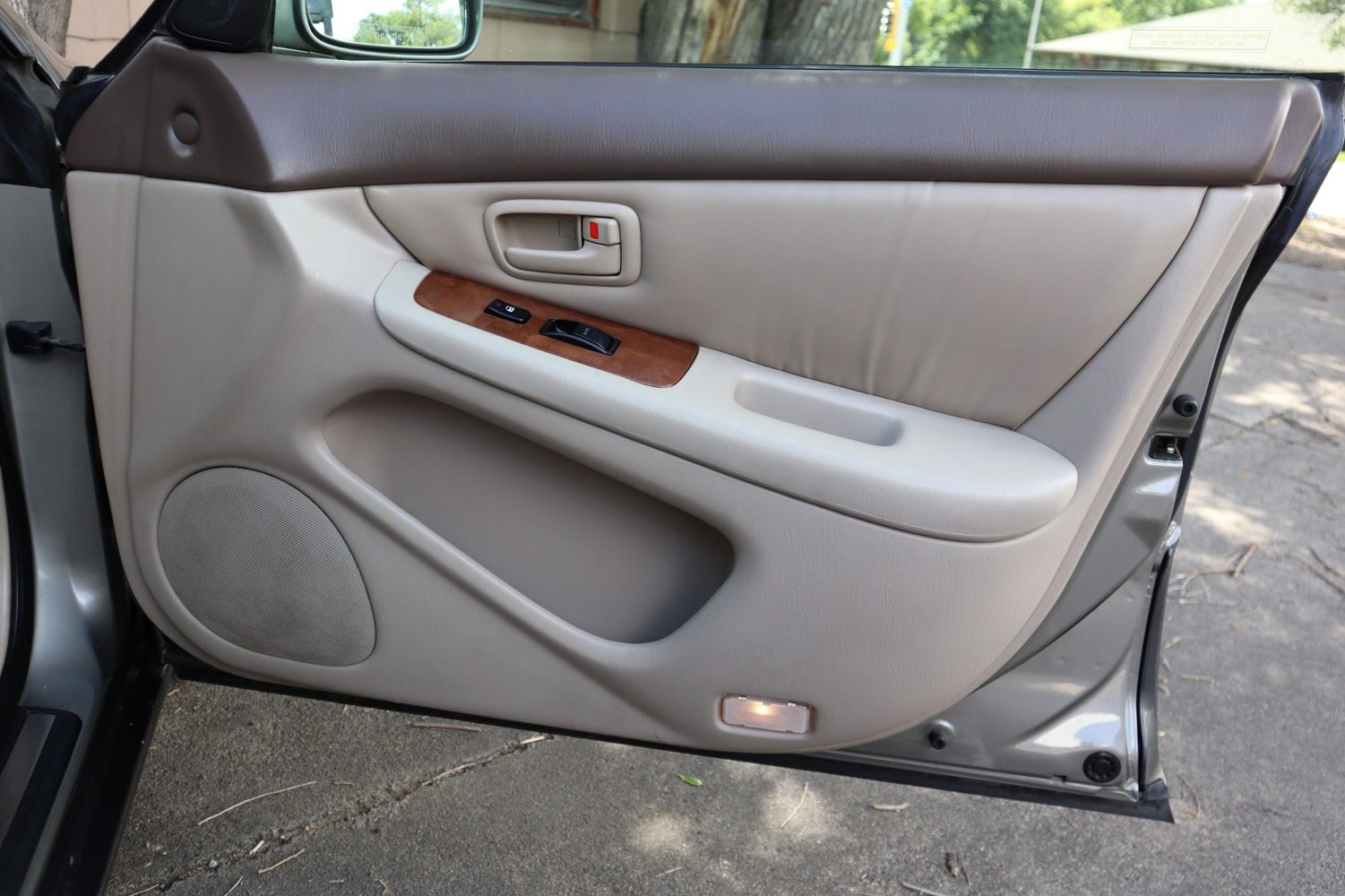 2001 Lexus ES 300 Base | Victory Motors of Colorado