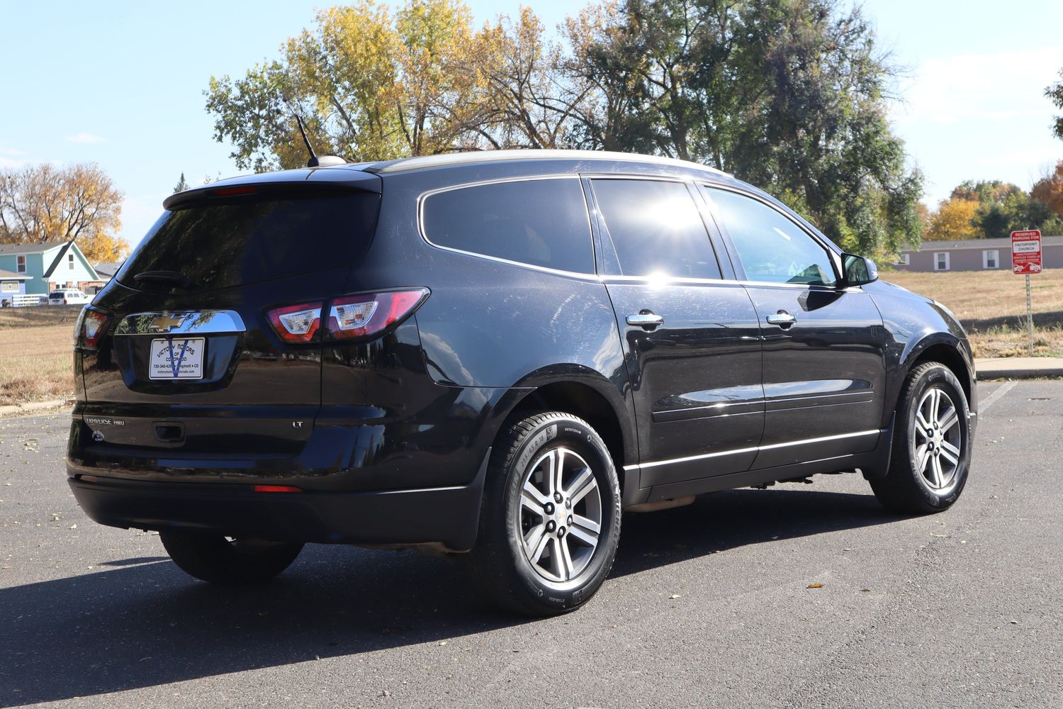 2017 Chevrolet Traverse LT | Victory Motors of Colorado