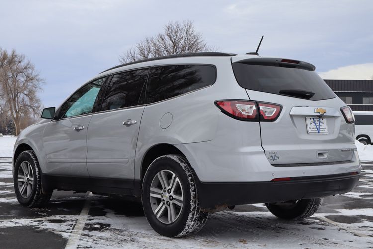 2016 Chevrolet Traverse LT | Victory Motors of Colorado