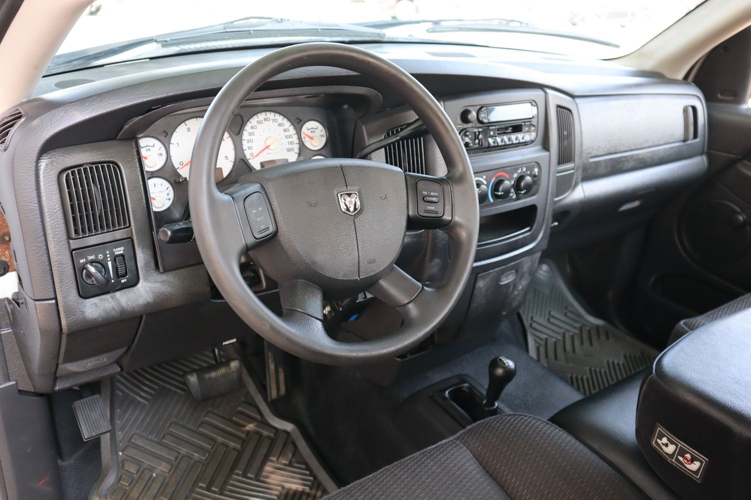 2004 Dodge Ram 1500 Interior
