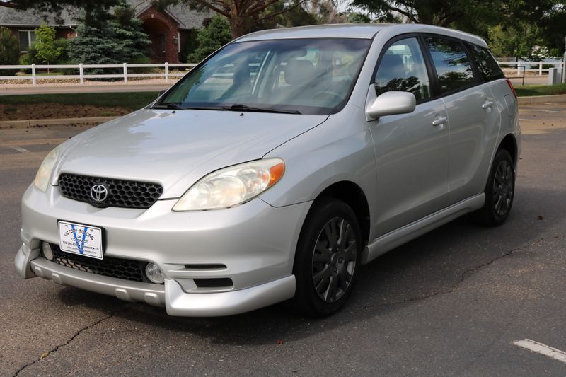 2004 Toyota Matrix Photos