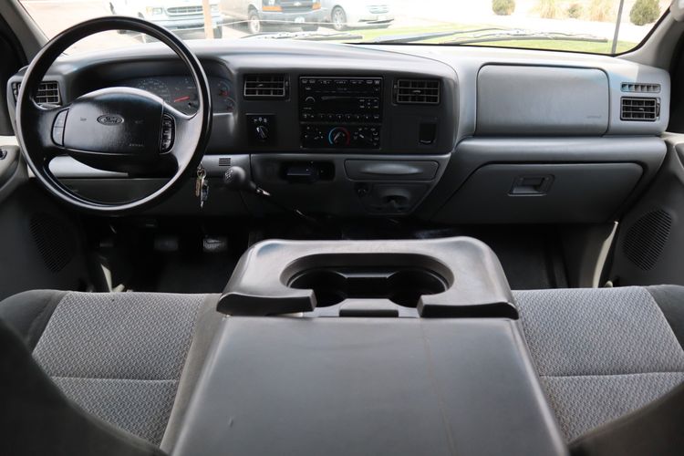 2002 Ford F-350 Super Duty XLT | Victory Motors of Colorado