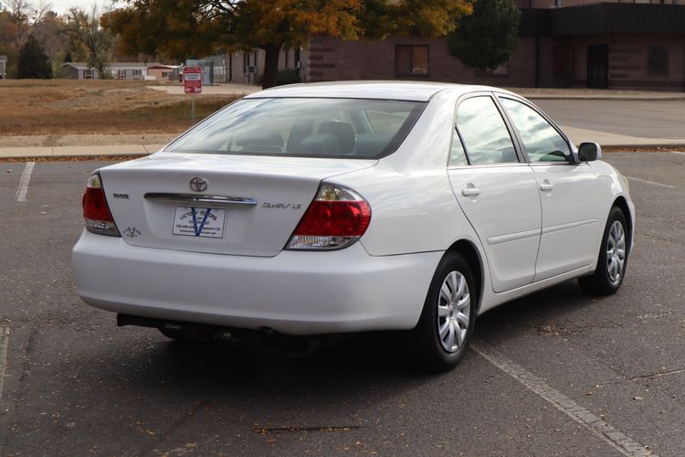 2005 Toyota Camry LE | Victory Motors of Colorado