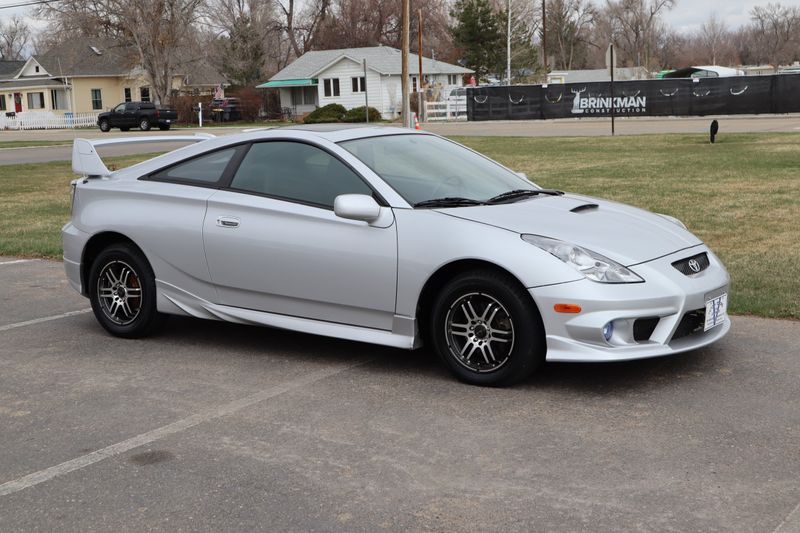 2002 Toyota Celica Photos