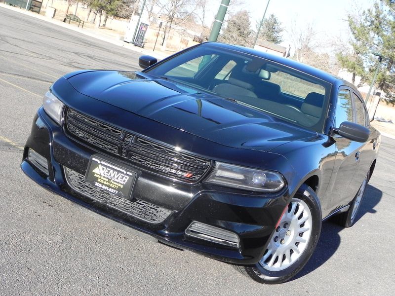 2017 dodge charger awd v8 store