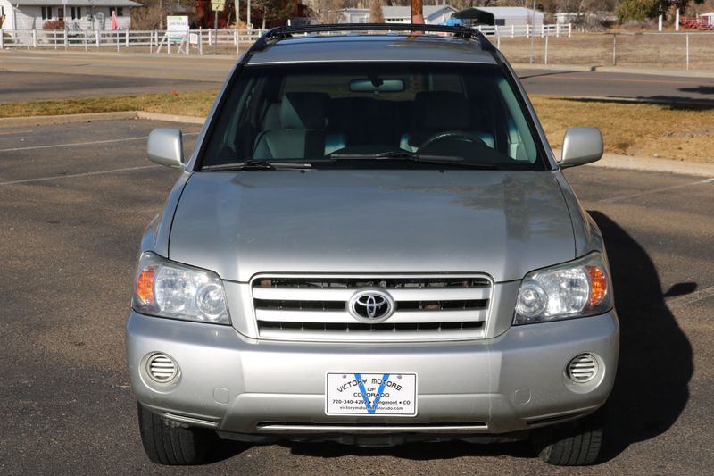 2005 Toyota Highlander Photos