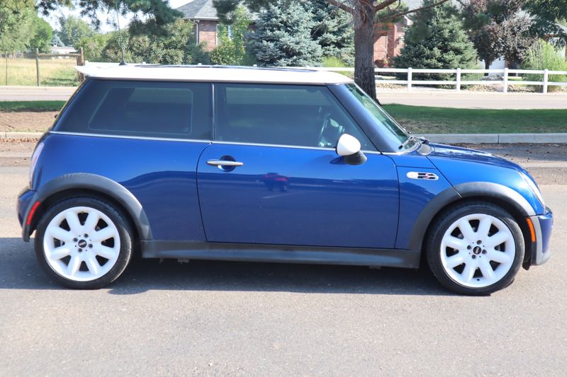 2004 MINI Cooper Photos