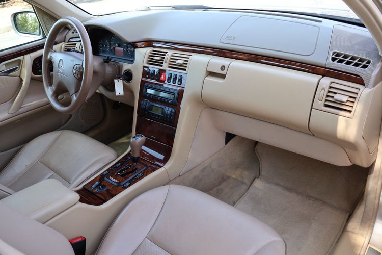 2000 Mercedes-Benz E-Class E 320 4MATIC | Victory Motors of Colorado