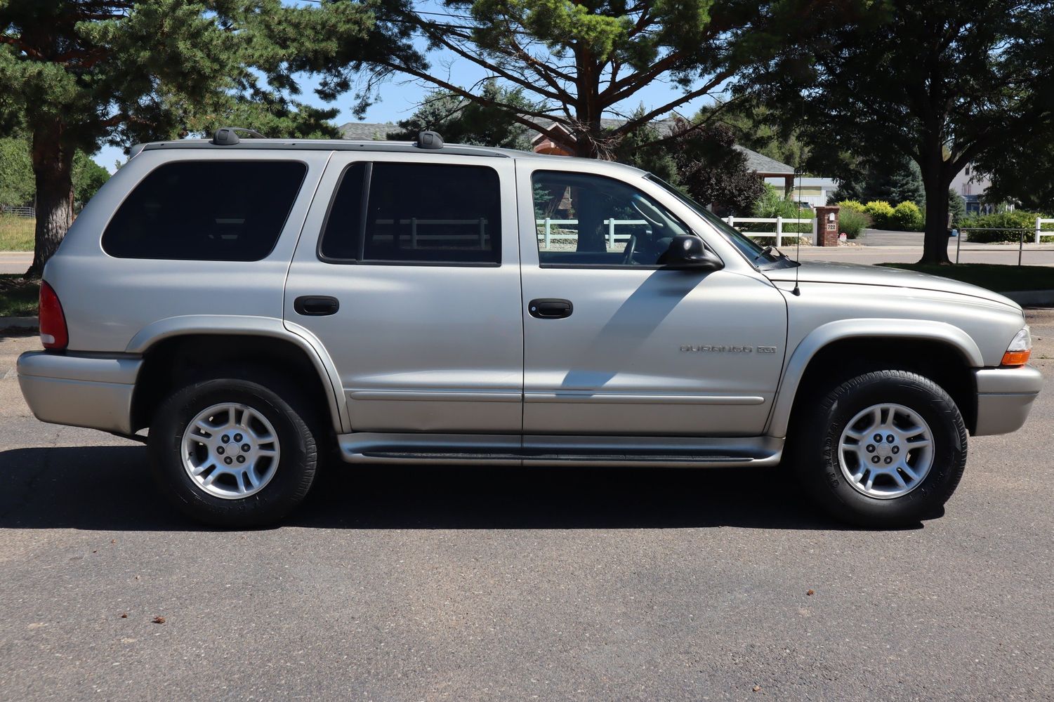 2001 Dodge Durango SLT | Victory Motors of Colorado