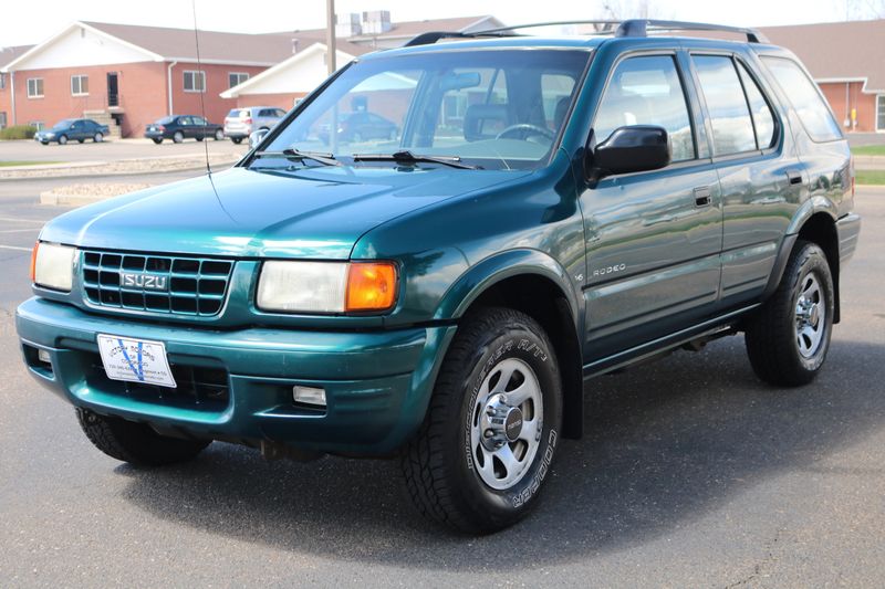 1998 Isuzu Rodeo Photos