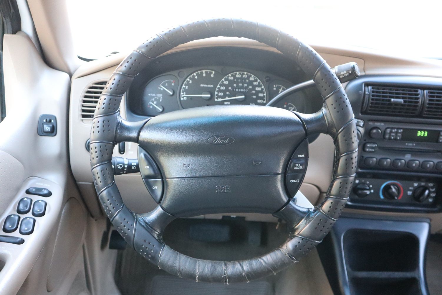 1998 Ford Explorer XLT | Victory Motors of Colorado