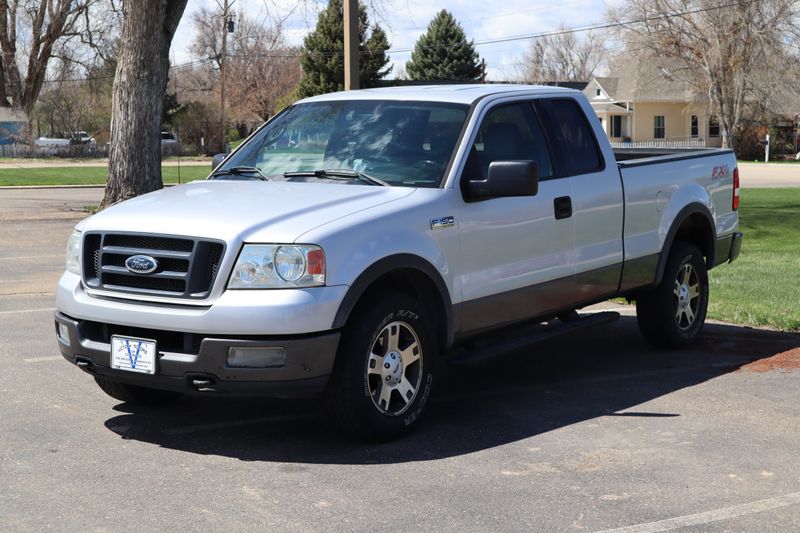 2004 Ford F-150 Photos
