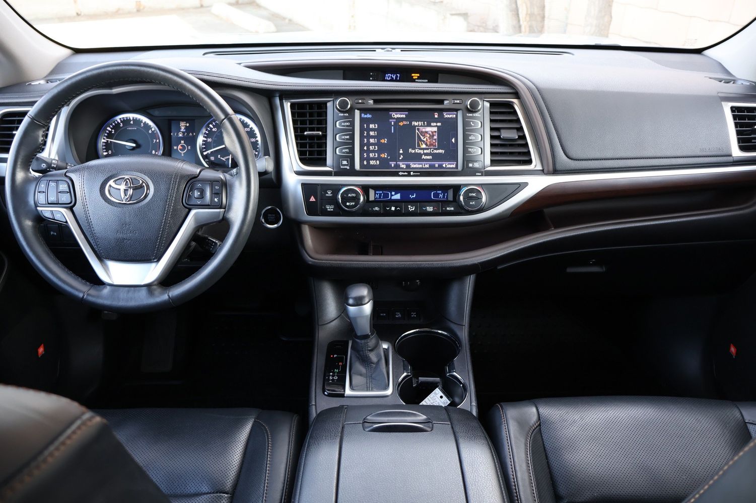 2015 Toyota Highlander Limited | Victory Motors of Colorado