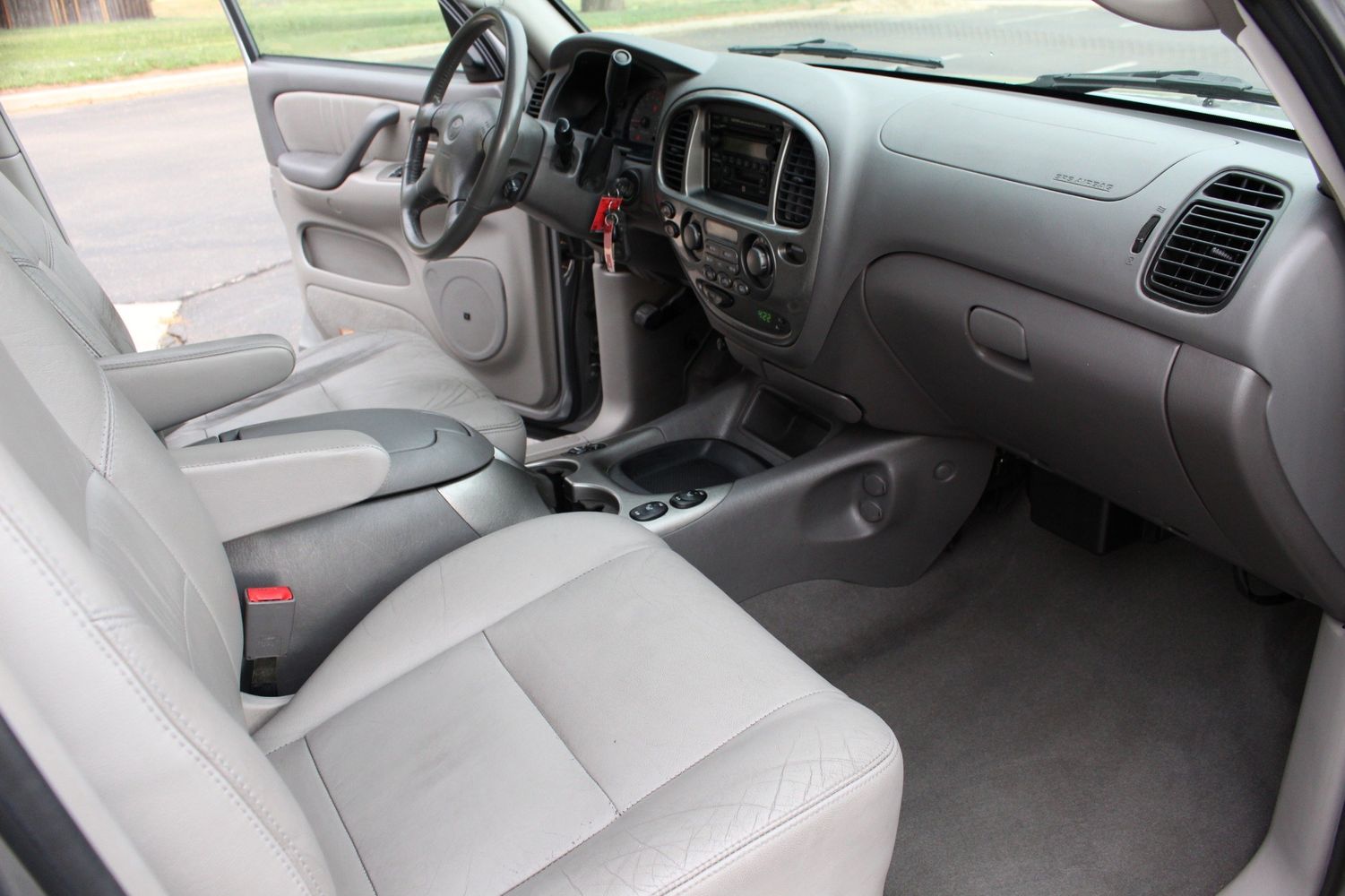 2002 Toyota Sequoia Limited | Victory Motors of Colorado