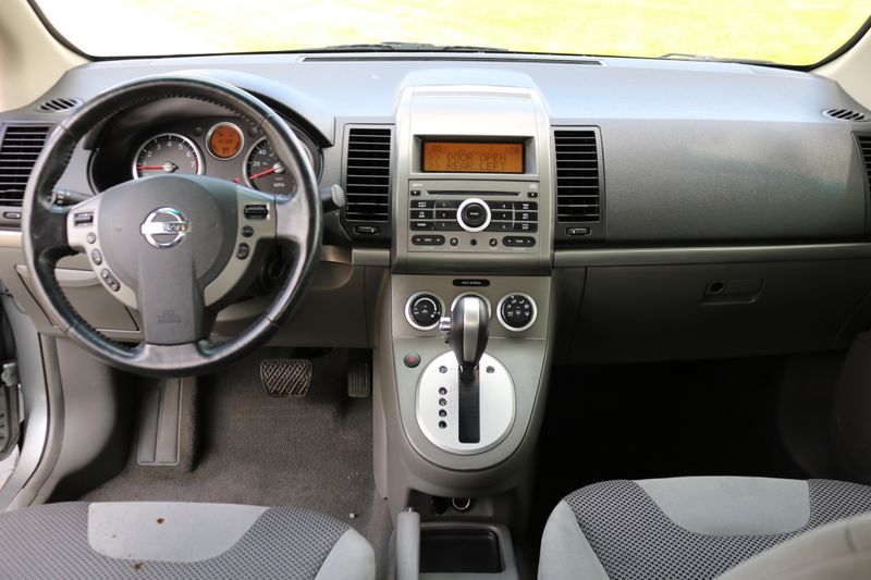 2007 Nissan Sentra Photos