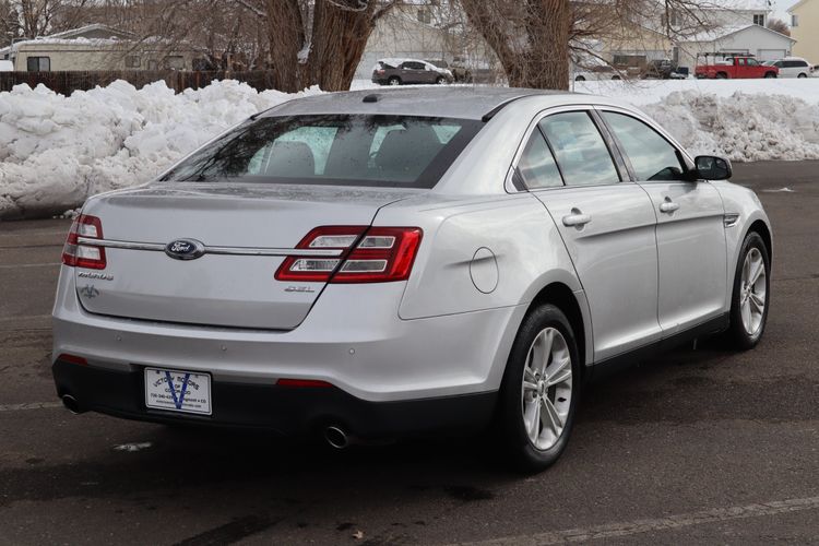 2015 Ford Taurus SEL | Victory Motors of Colorado