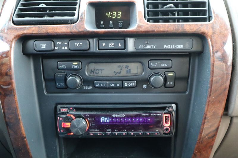 2000 Toyota 4Runner Photos