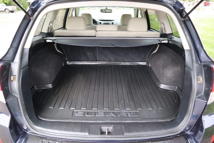 2012 Subaru Outback 2.5i Premium | Victory Motors of Colorado