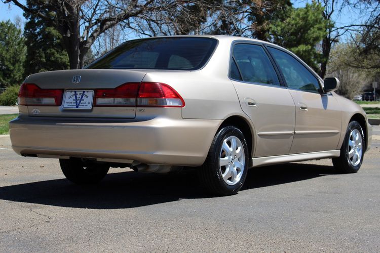 2002 Honda Accord EX w/Leather | Victory Motors of Colorado