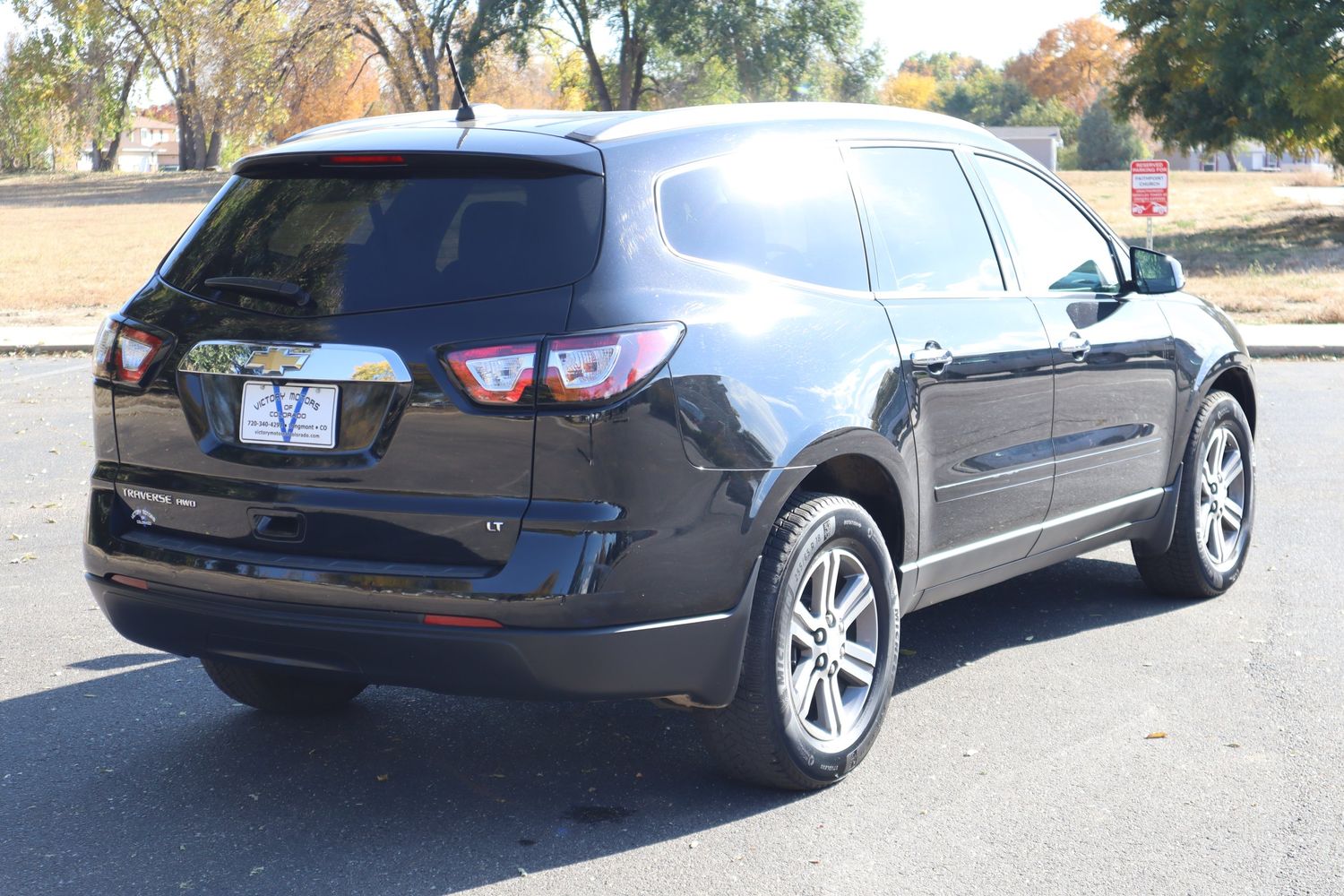 2017 Chevrolet Traverse LT | Victory Motors of Colorado