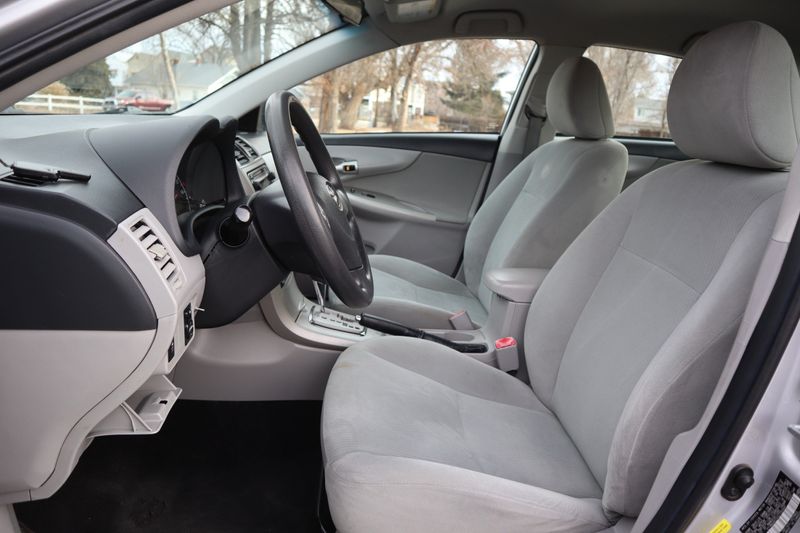 2012 Toyota Corolla Photos