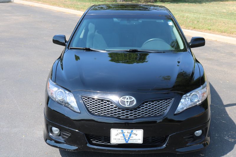 2011 Toyota Camry Photos